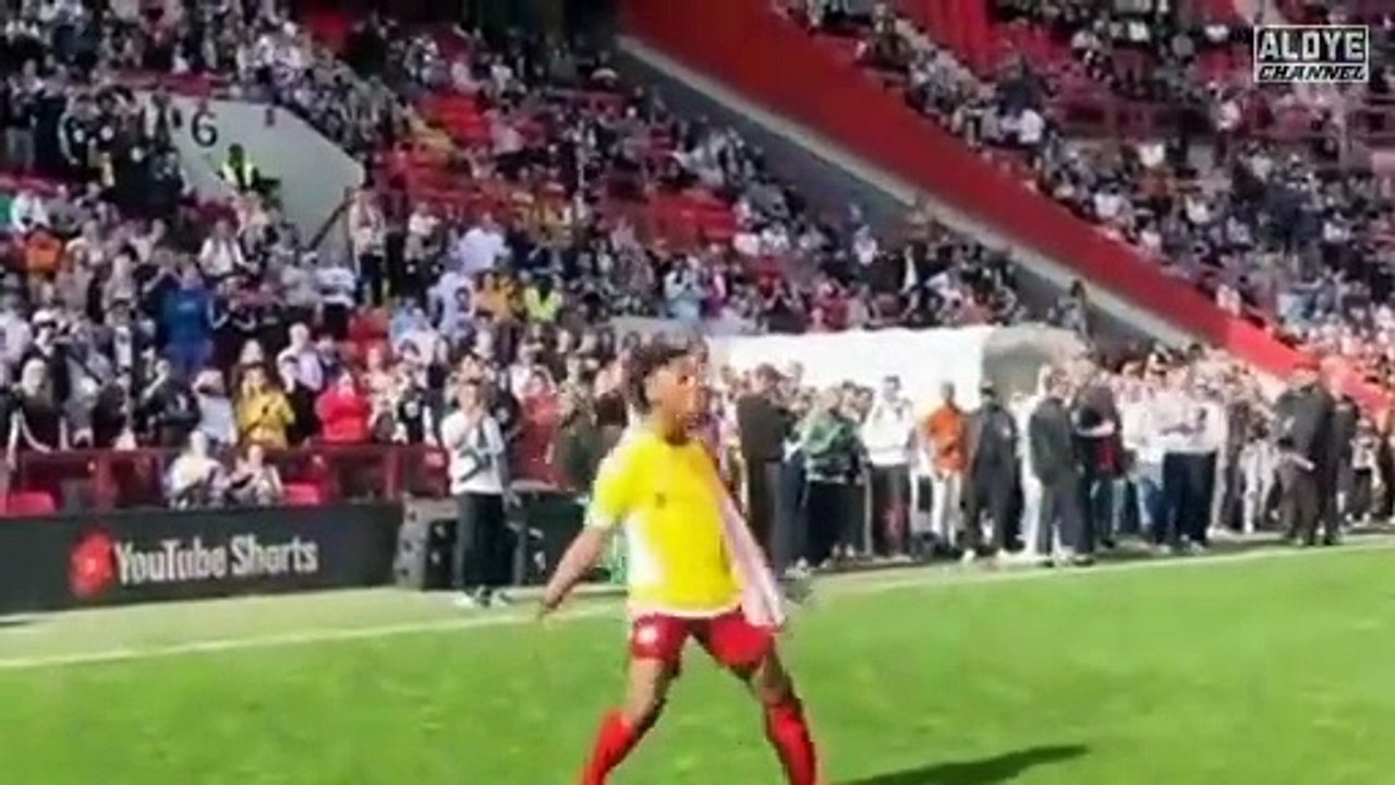 GOAL CELEBRATION SIUUU by Cristiano Ronaldo: Epic Moments on the Field ...