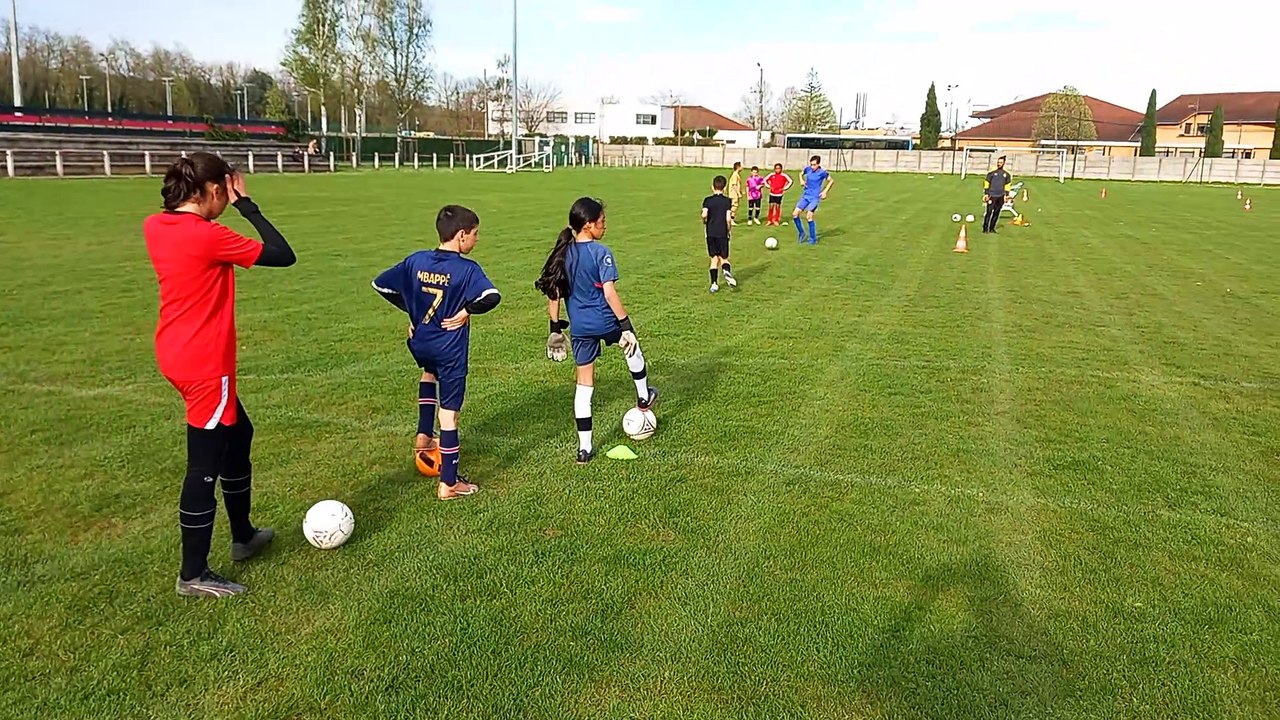 Entraînement U13 - Vidéo Dailymotion