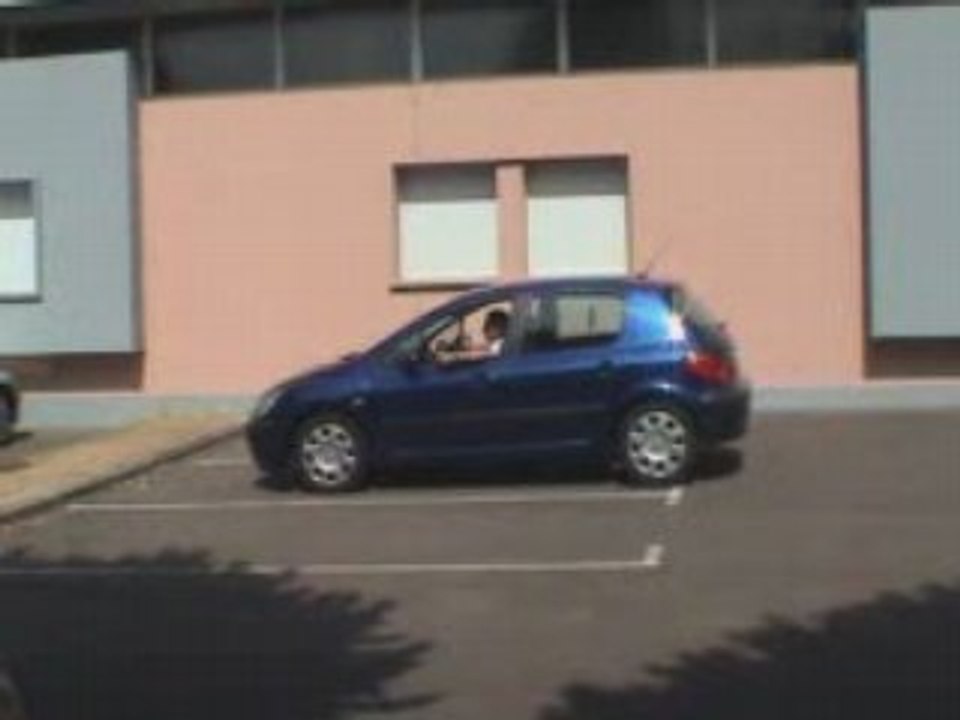 Démonstration de l'arceau motorisé Vigipark - Vidéo Dailymotion