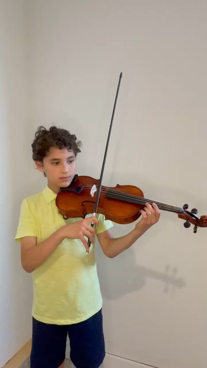 Lucas_Ponce_ConcertStrings_violin_excerpt2 - video Dailymotion