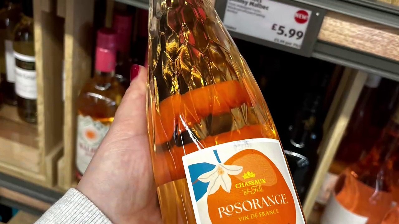 I try out the viral Aldi orange wine - video Dailymotion
