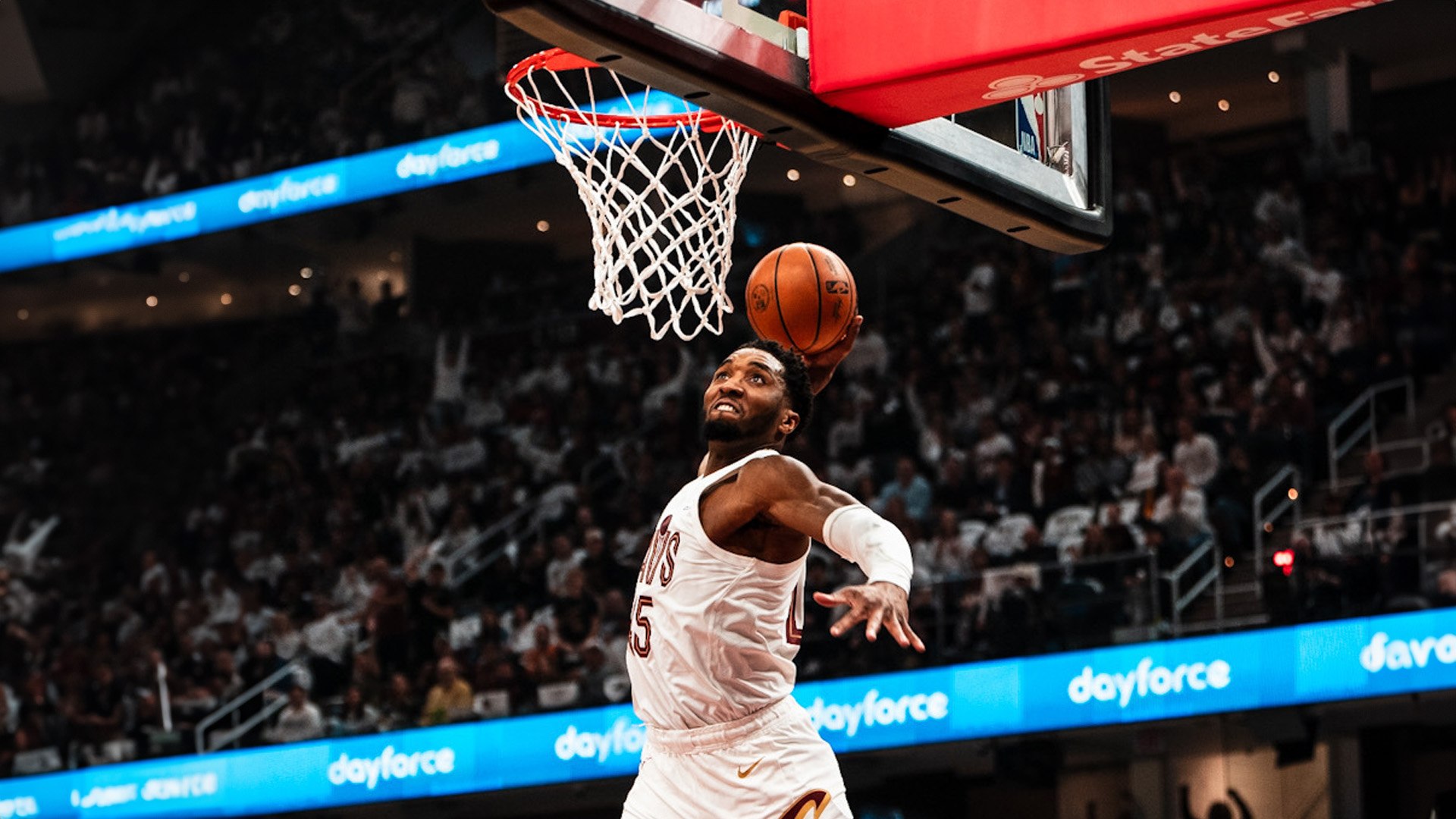 NBA : Cleveland surclasse Orlando pour lancer les playoffs | beIN SPORTS