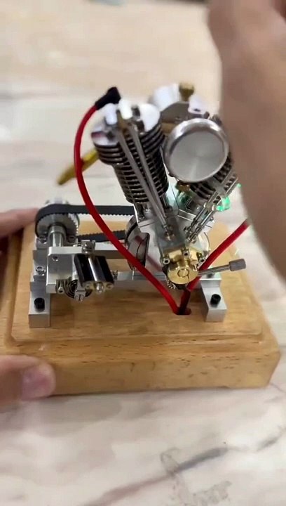 V2 Engine Model Mini V-twin with Pedal Start - EngineDIY_HD - video ...