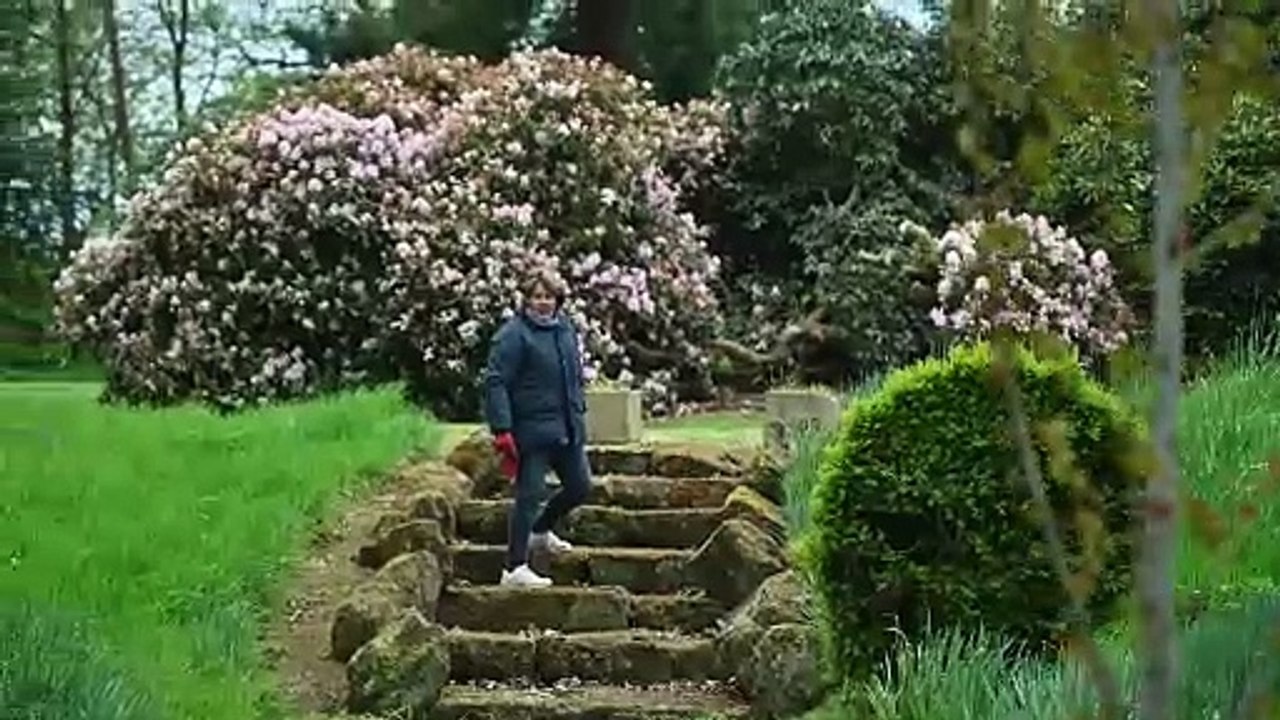 NGS Longden Manor Farm. Amazing garden opening very soon. - video ...