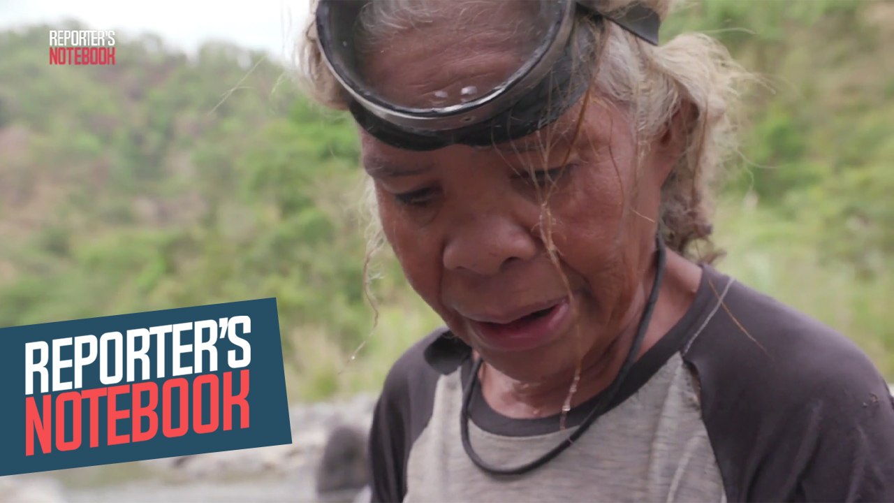 66-anyos na lola, sumisisid sa ilog para sa butil na ginto (Full ...