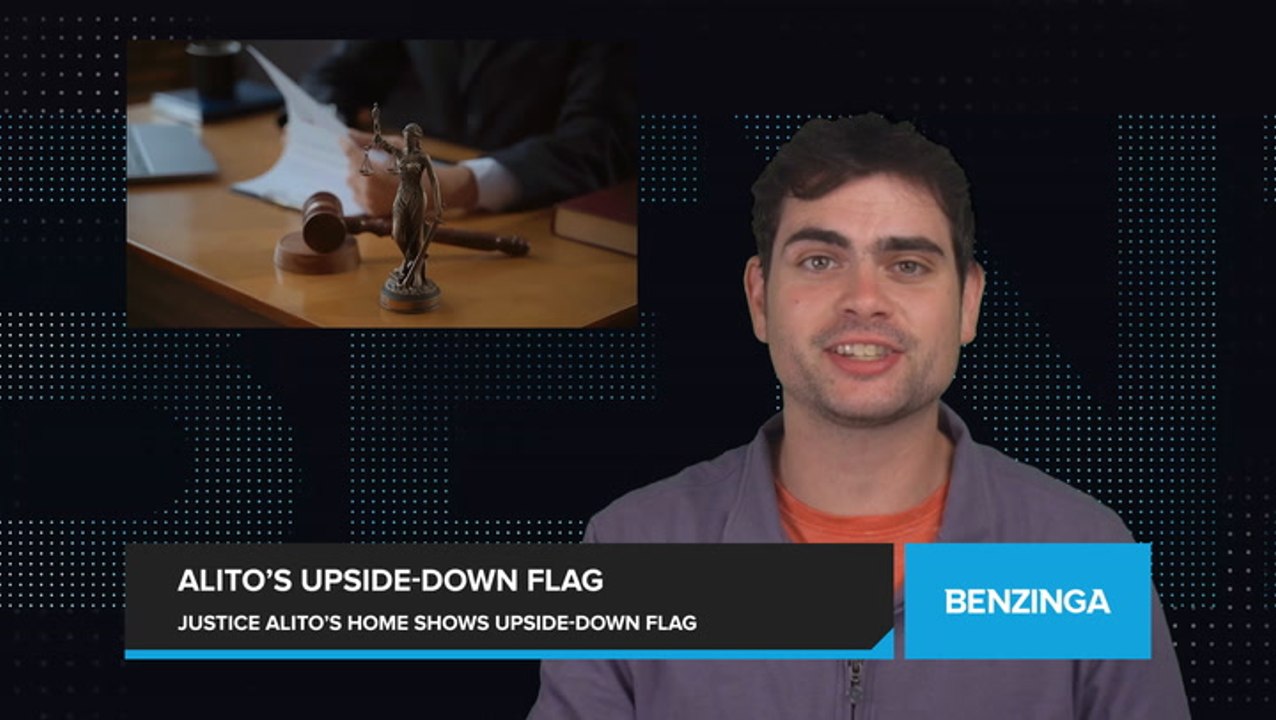 Supreme Court Justice Samuel Alito's Home Displays Upside-Down American ...