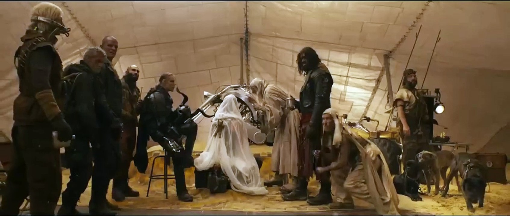 Furiosa falls into the hands of a great Biker Horde led by the Warlord ...