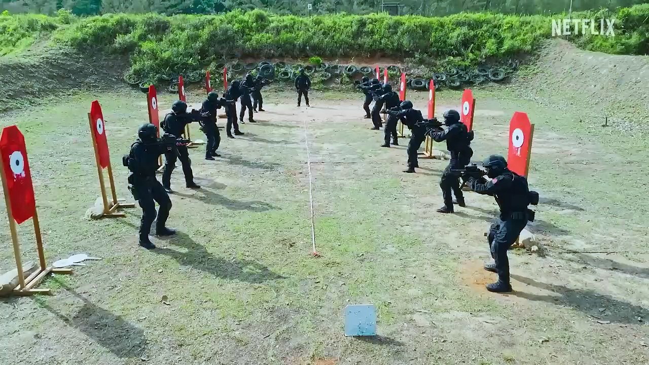 'Las fuerzas de élite más poderosas del mundo' - Tráiler oficial en ...