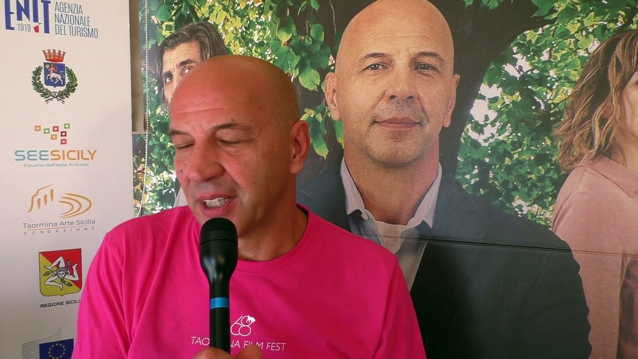 Videointervista di Emanuele Bigi con Aldo Baglio - Video Dailymotion