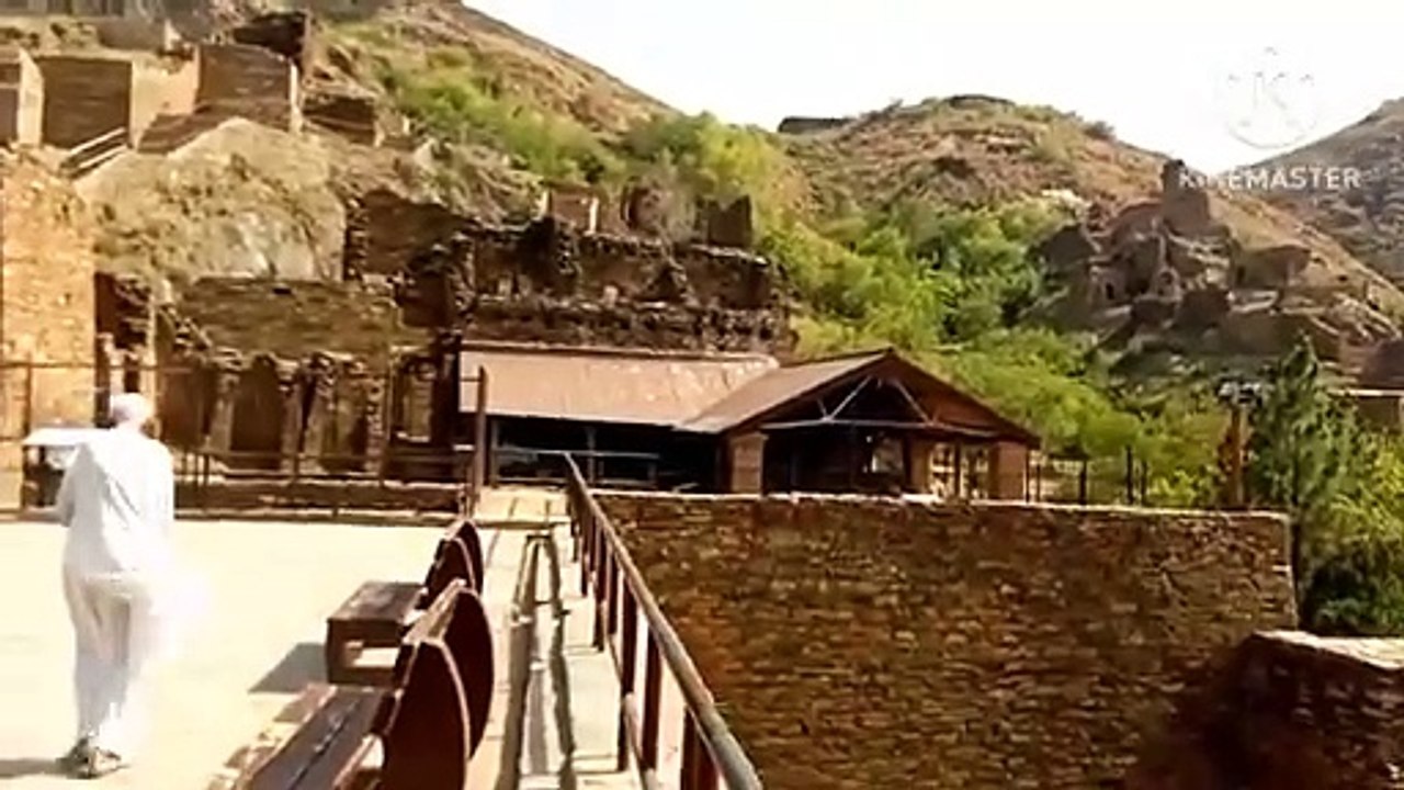 Takhtbai Kandrat Buddhism - video Dailymotion