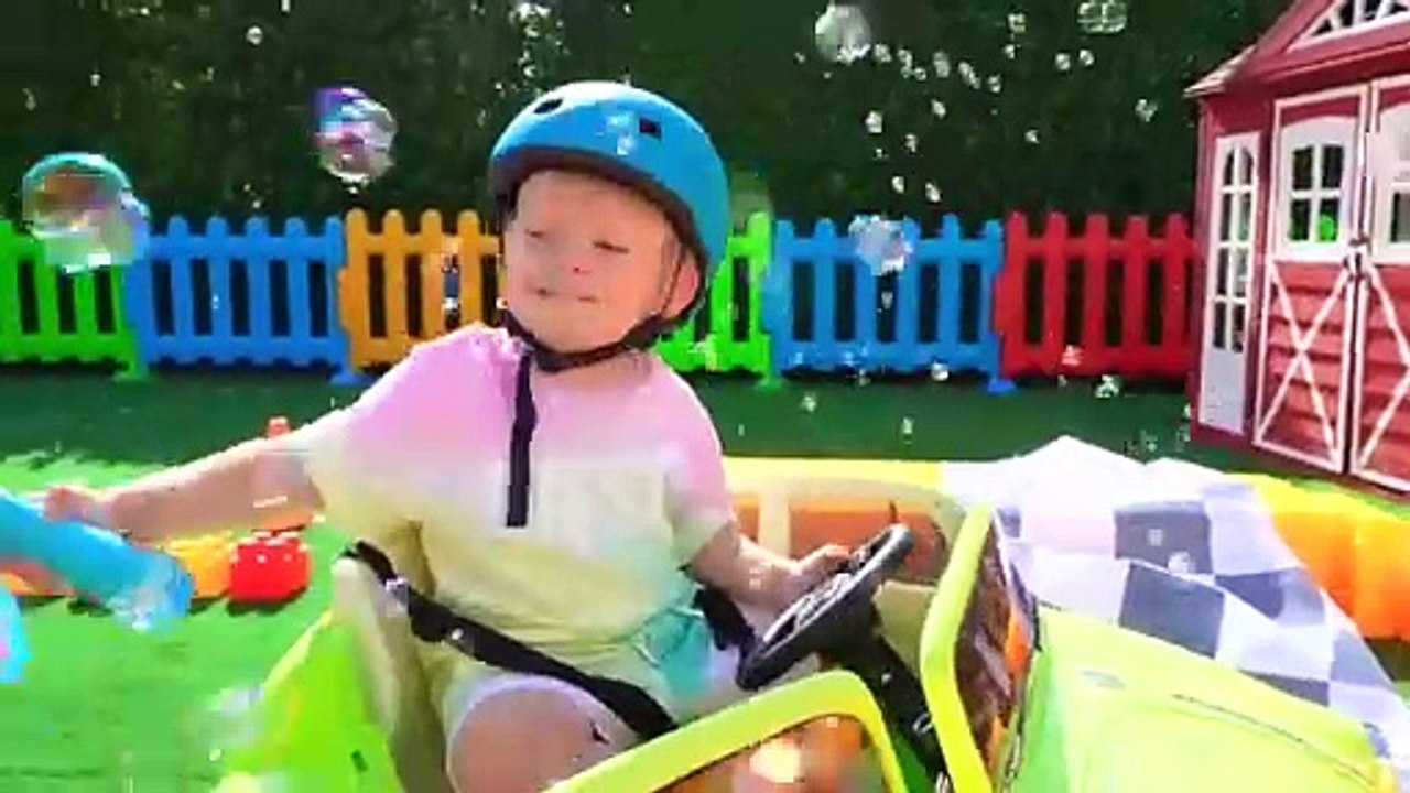 The_Boo_Boo_Story_with_Diana and Roma Family - video Dailymotion