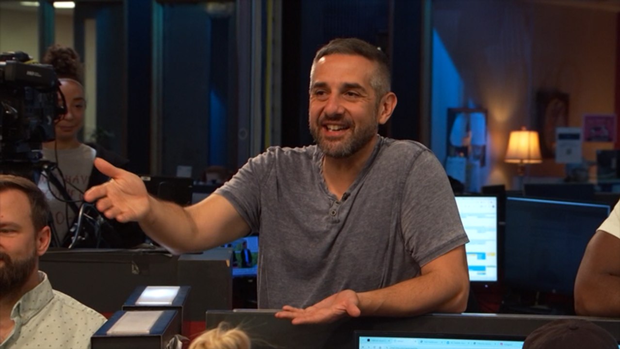 'GMA3' Anchor DeMarco Morgan's New Bike Shorts Hide Bulge After Drama | TMZ TV - video Dailymotion