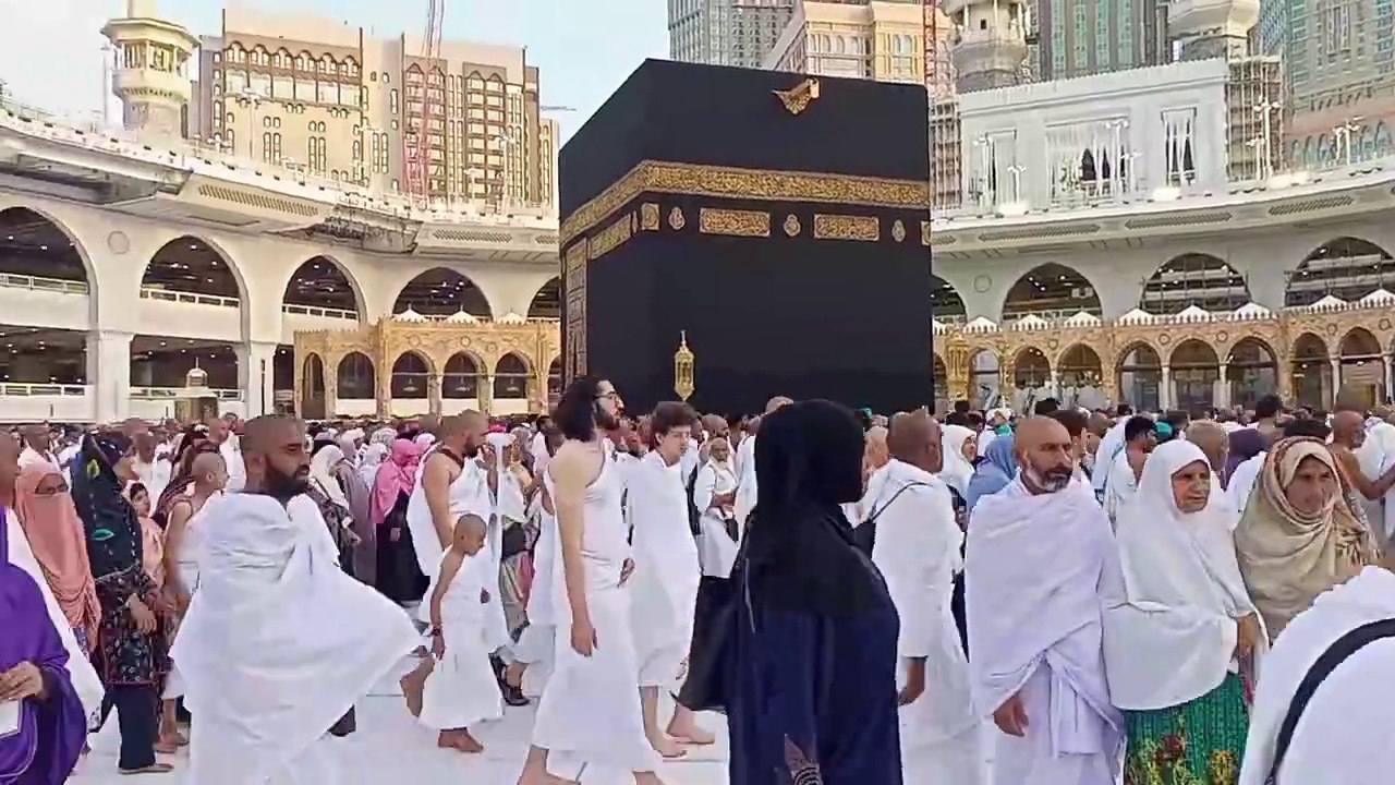 Feel the Tawaf closely_ beautiful Mataf area _ just before the Maghreb ...