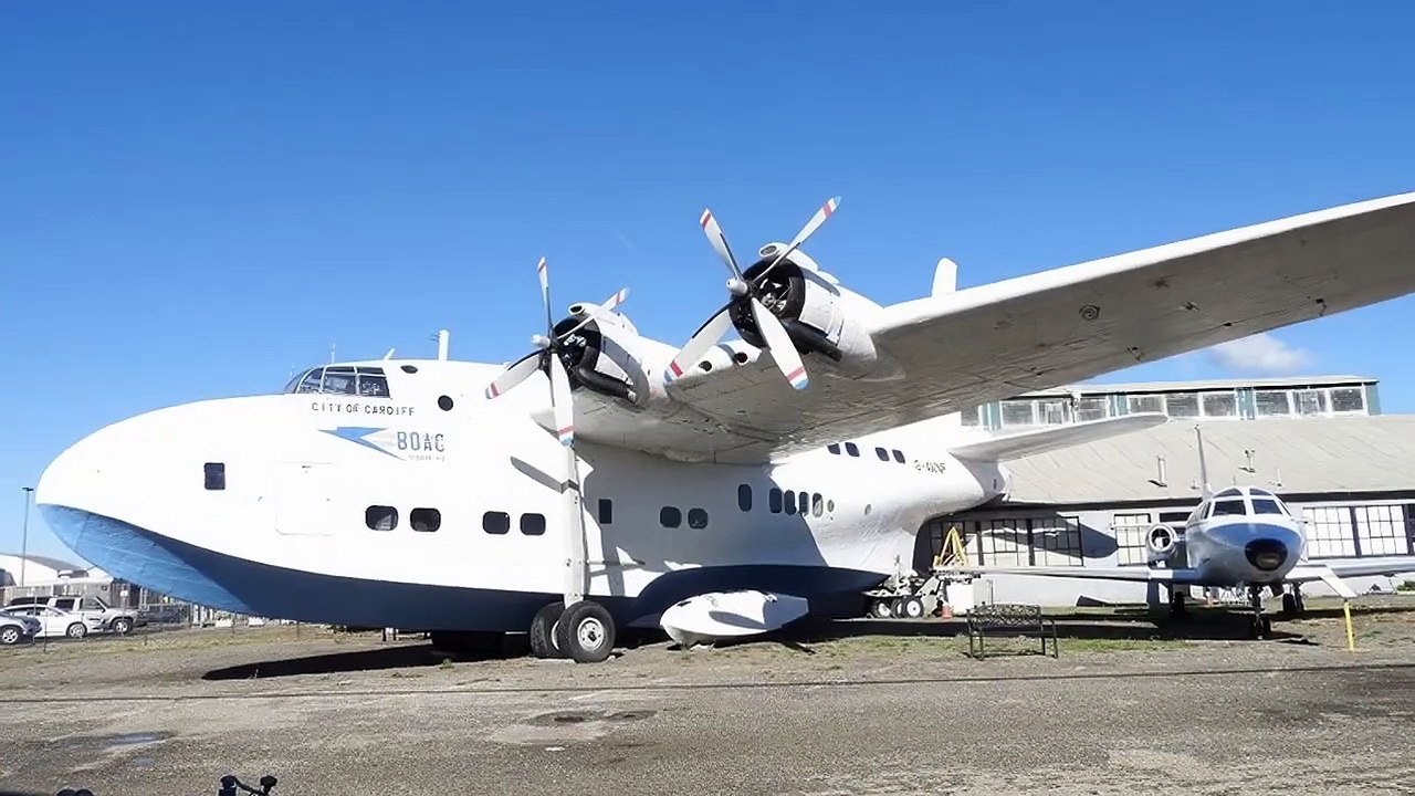 Short Solent 3 - flying boat - HD - video Dailymotion