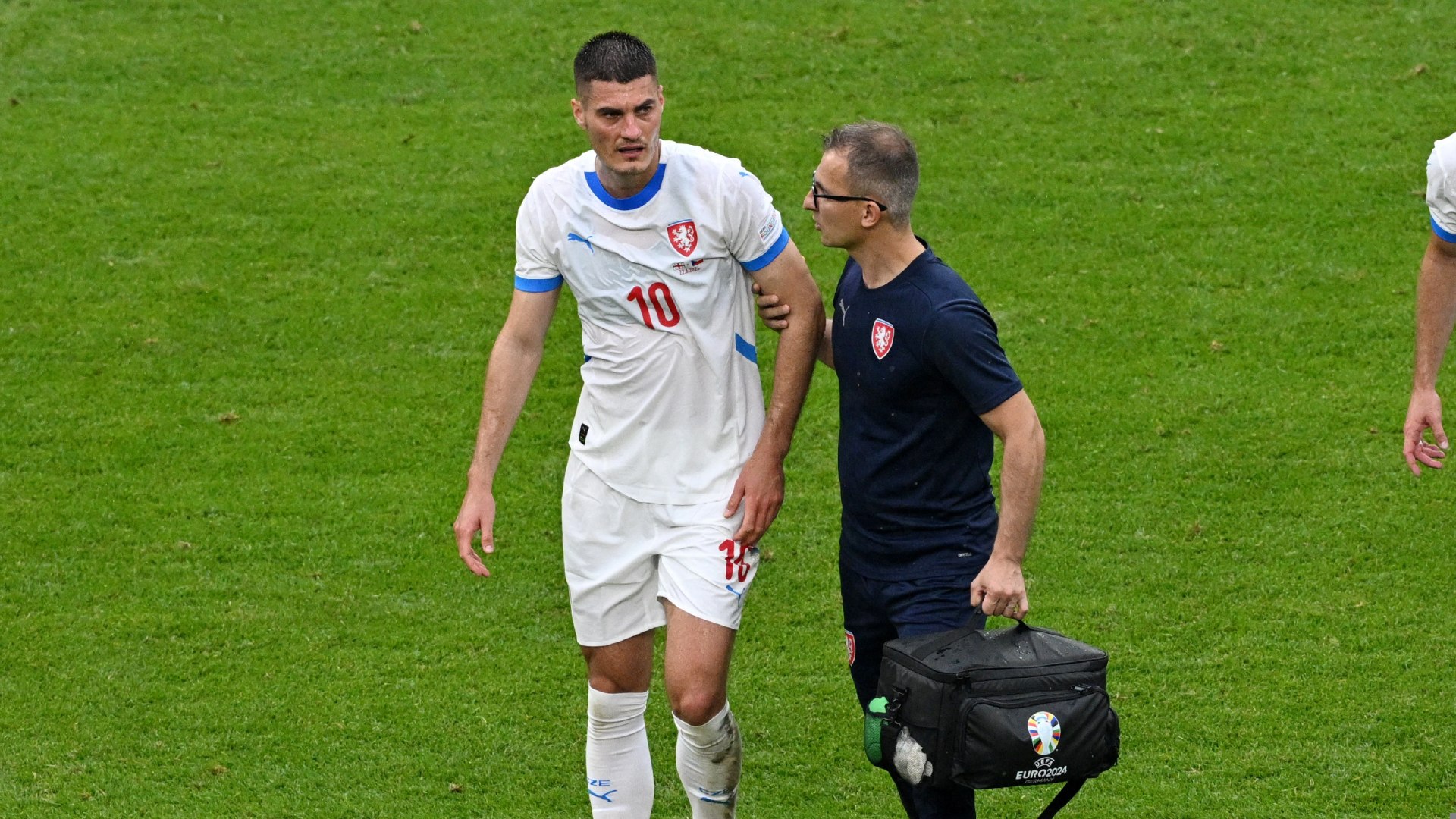 Czech Republic on Alert Over Injury to Their Top Scorer | beIN SPORTS