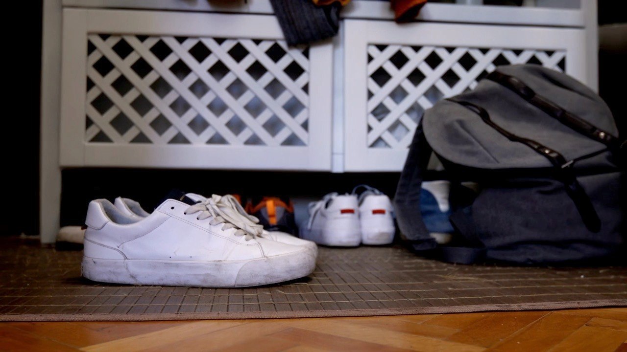 The Great Shoe Debate: Is It Rude to Ask Guests to Remove Shoes ...
