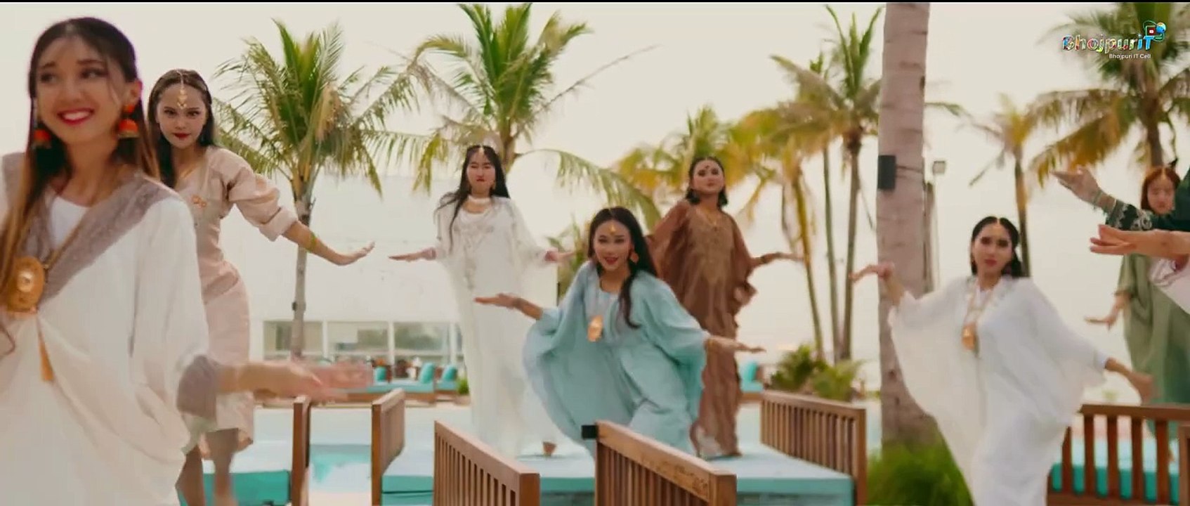 SWAPN SUNDARI | 1st Arabic Theme Bhojpuri Song | Lisa Woon, Ibas ...