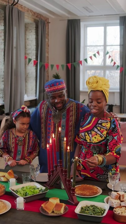 Video Of Family Celebrating Kwanzaa - video Dailymotion