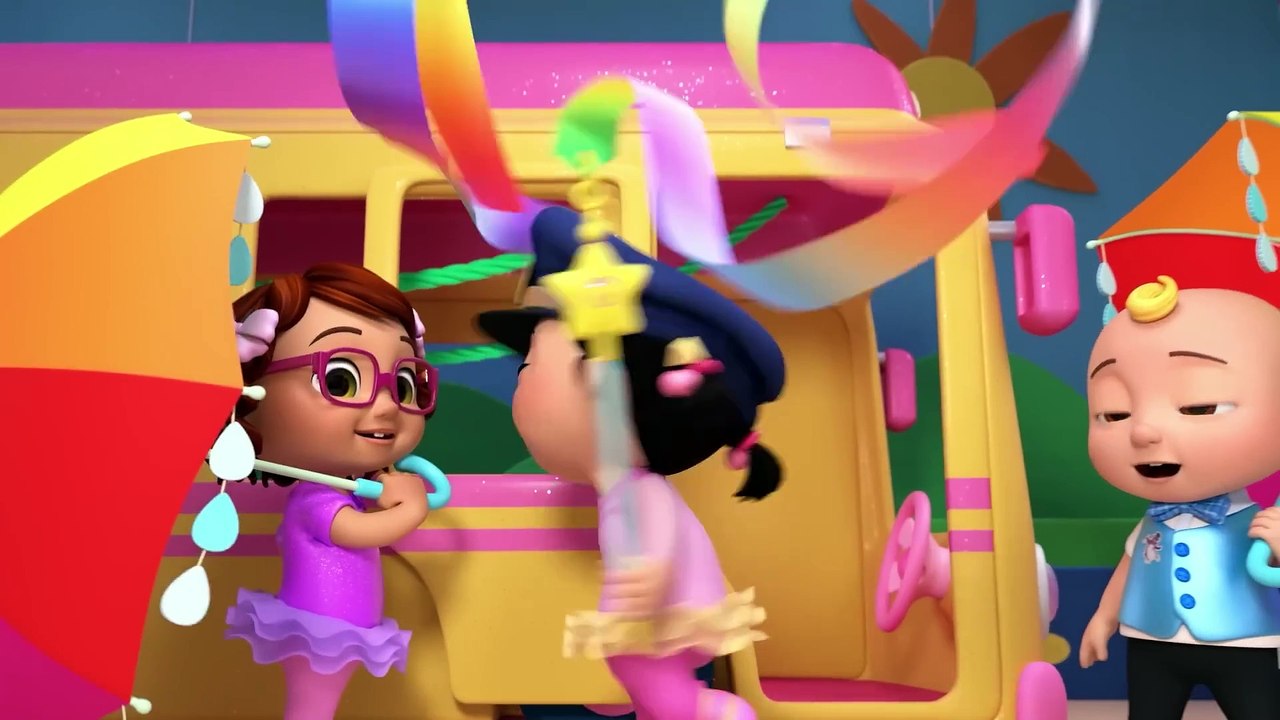 Wheels on the Bus (Cece's Pretend Play Version) - CoComelon Nursery ...