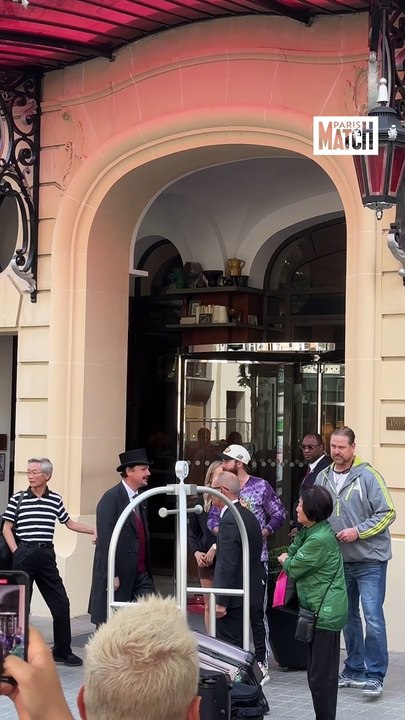 René-Charles Angélil et sa compagne Angélique Weckenmann à la sortie de ...