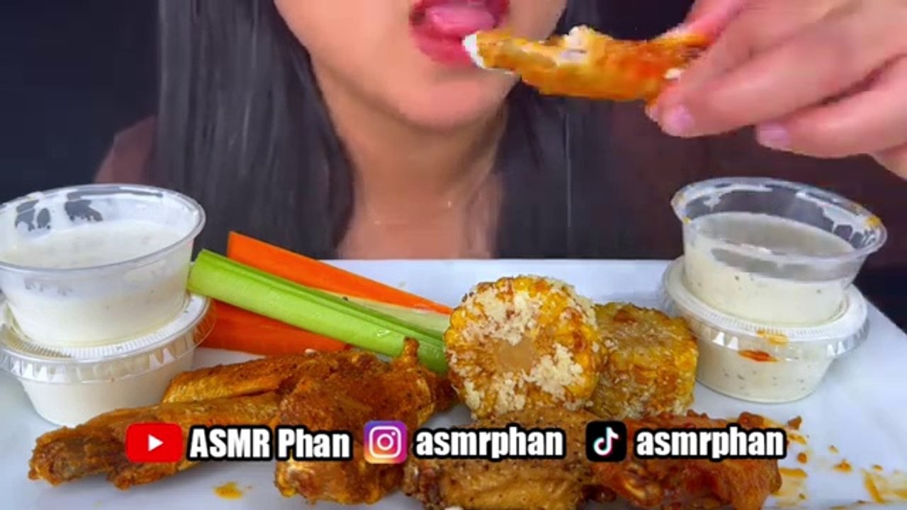 WINGSTOP FRIED CHICKEN WINGS HOT HONEY, MANGO HABANERO, LEMON PEPPER ...