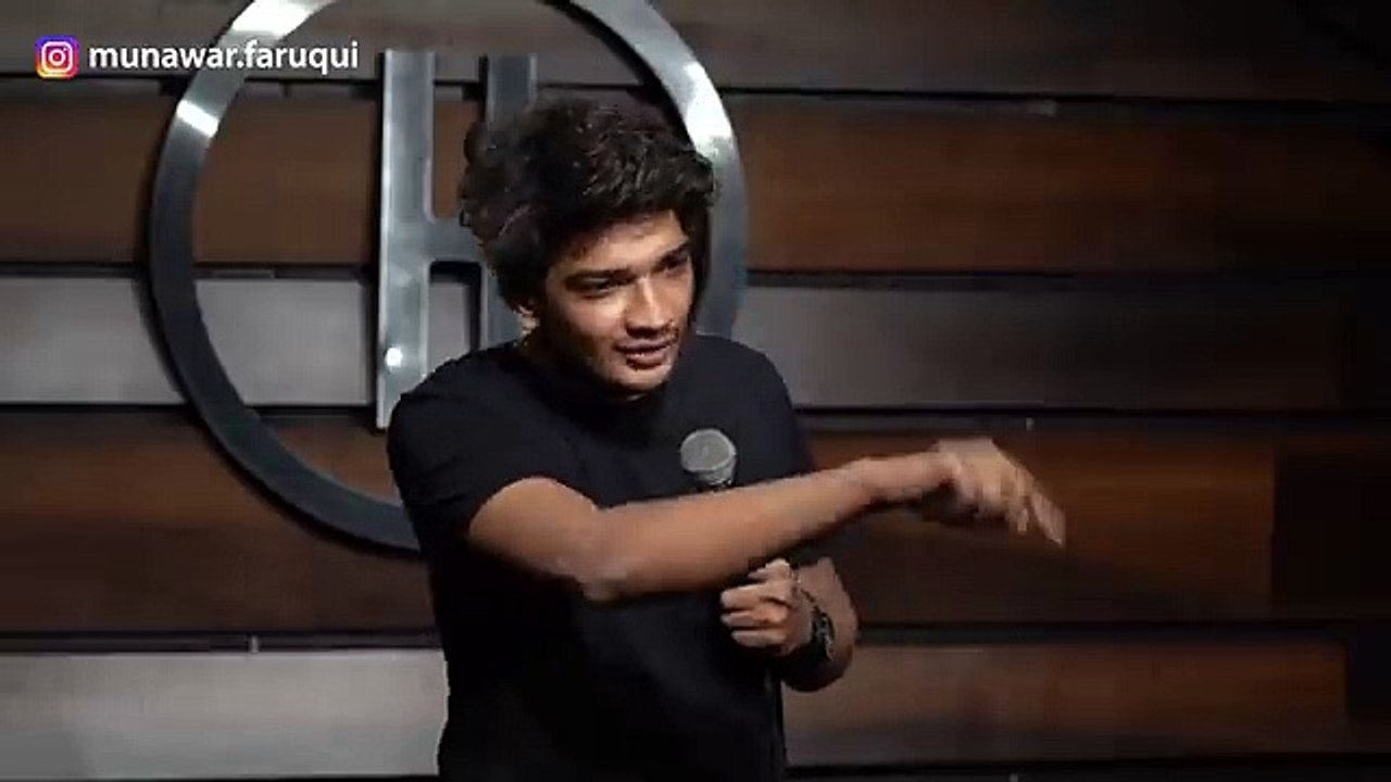Stand-Up Comedy _ Crowd Work by Munawar Faruqui - video Dailymotion