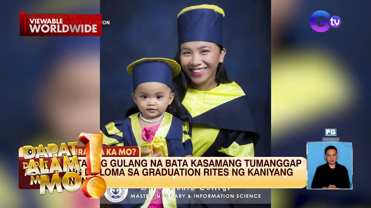 Anak, kasama na tumanggap ng diploma sa graduation ng kanyang nanay ...