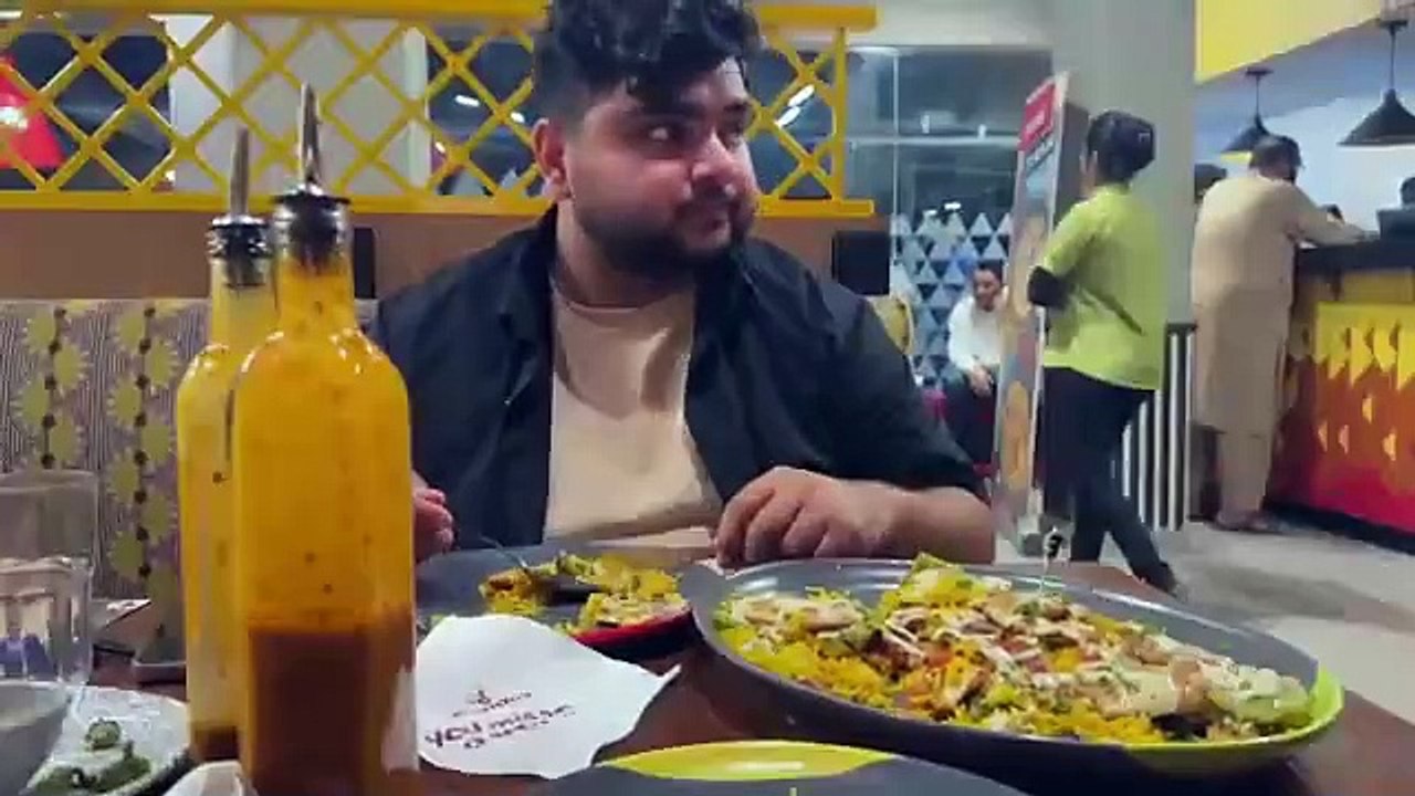 WALLET_GHAR_BHOOL_GAYE____ROZA_RAASTAY_MEI_KHUL_GAYA…___VLOG_BY_RABEECA ...