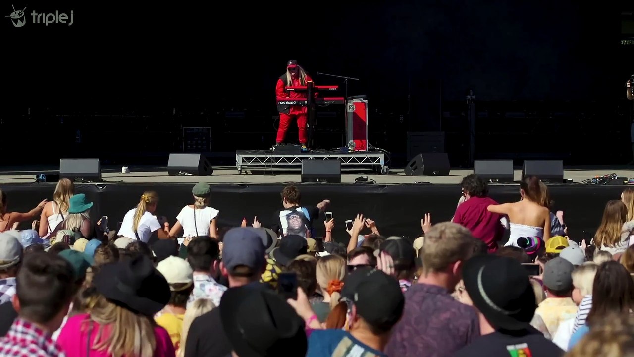 TONES AND I - 'Dance Monkey' LIVE (Splendour In The Grass 2019) - Vidéo ...