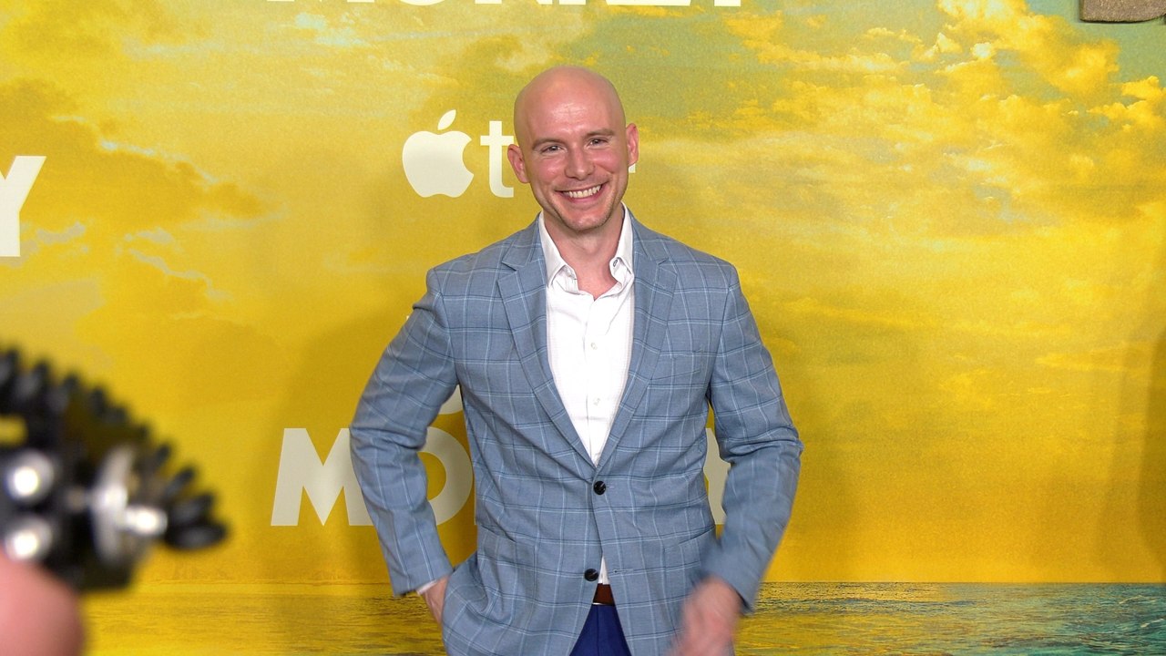 Aaron Goldenberg "Bad Monkey" World Premiere Red Carpet - video Dailymotion