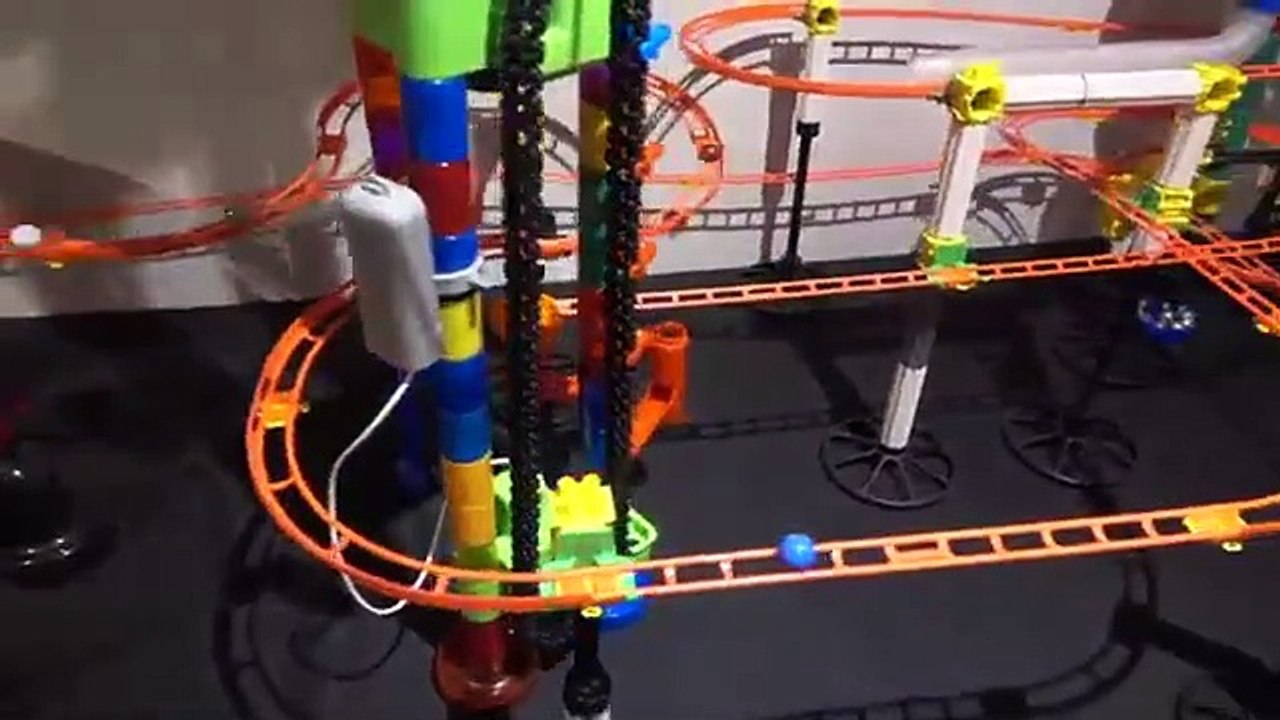 The world's largest marble run race - video Dailymotion