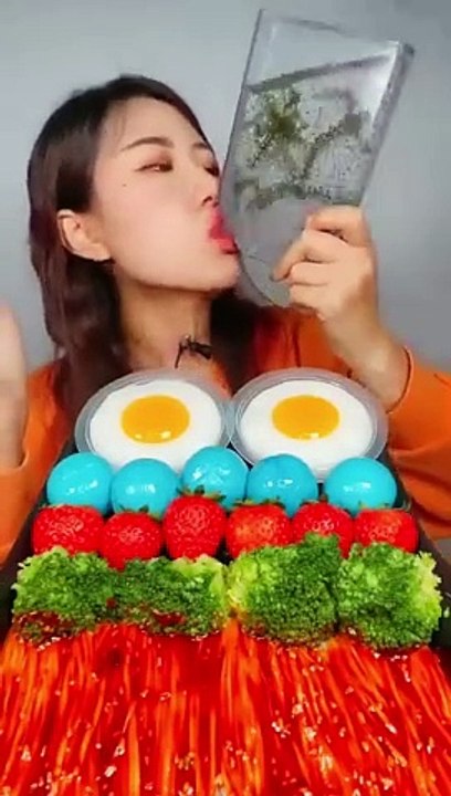 asmr eating faster like a good girl - video Dailymotion