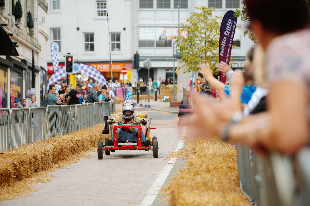 Krazy Races Wolverhampton 2024 - video Dailymotion
