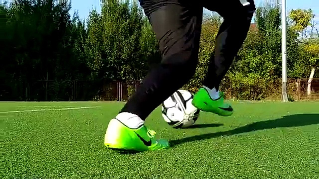 Learn 10 RONALDINHO Skills - Video Dailymotion