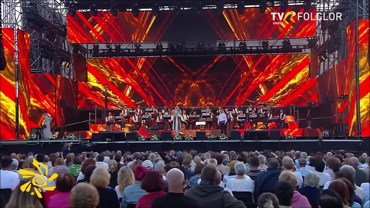 Simina Maria Popescu - Festivalul de la Mamaia - TVR Folclor - 28.08. ...