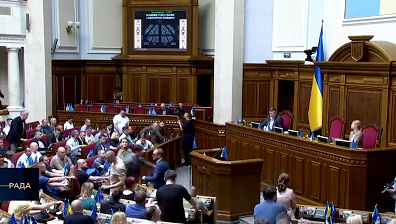 Andrij Sybiga zu neuem Außenminister der Ukraine ernannt - video ...