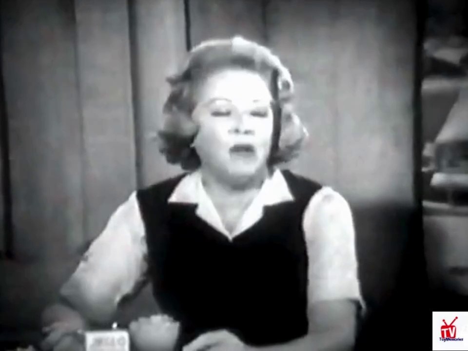 1960s Jell-O butterscotch pudding TV commercial - Vivian Vance (Viv ...