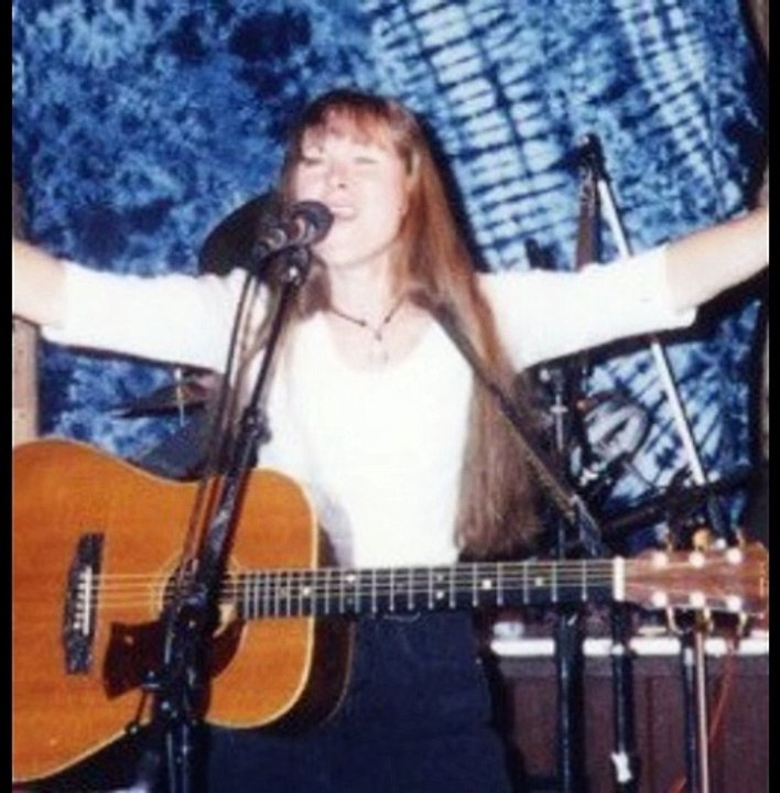 Cindi Titzer – Cindi Titzer : Folk, World, & Country 1980. - video ...