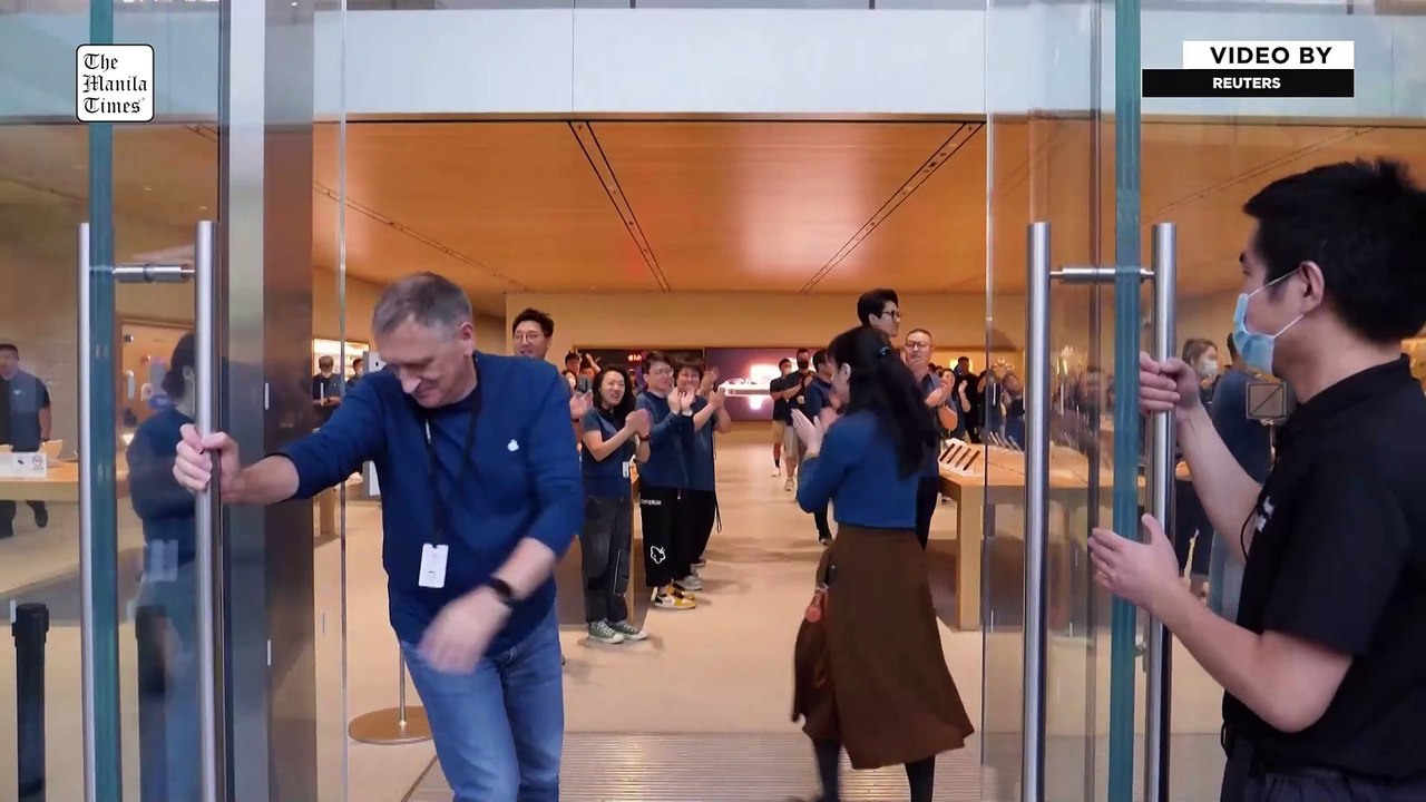 Apple's new iPhone 16 draws crowd at unveiling in Beijing - video ...