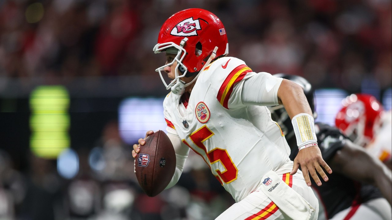 Chiefs Narrowly Defeat Falcons 22-17 in Thrilling Match - video Dailymotion