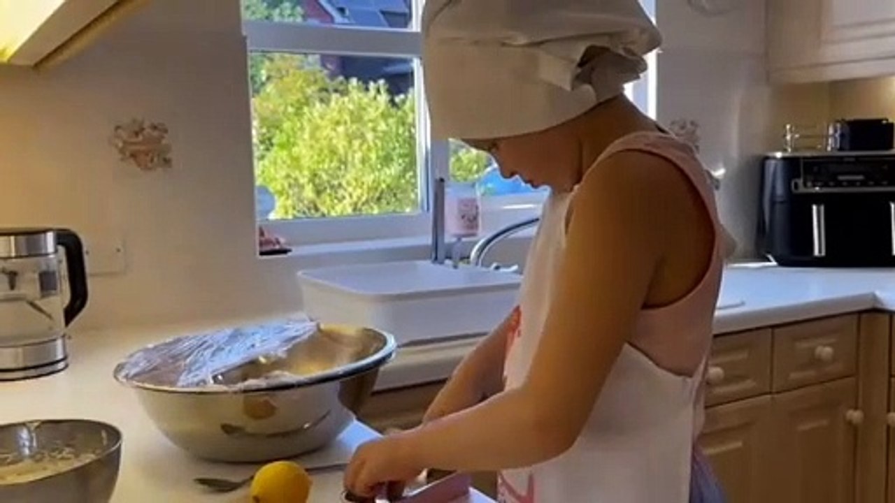 Lydia's Cheesecakes: 5-year-old baking maestro's Facebook business ...