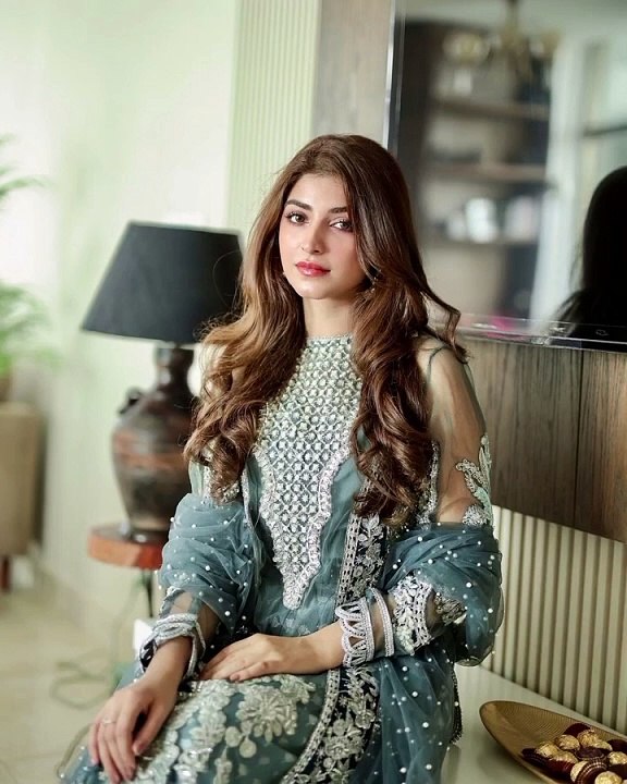 Kinza hashmi - video Dailymotion