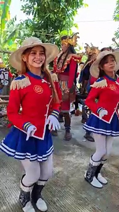 mayoret cantik dicium asyik - video Dailymotion