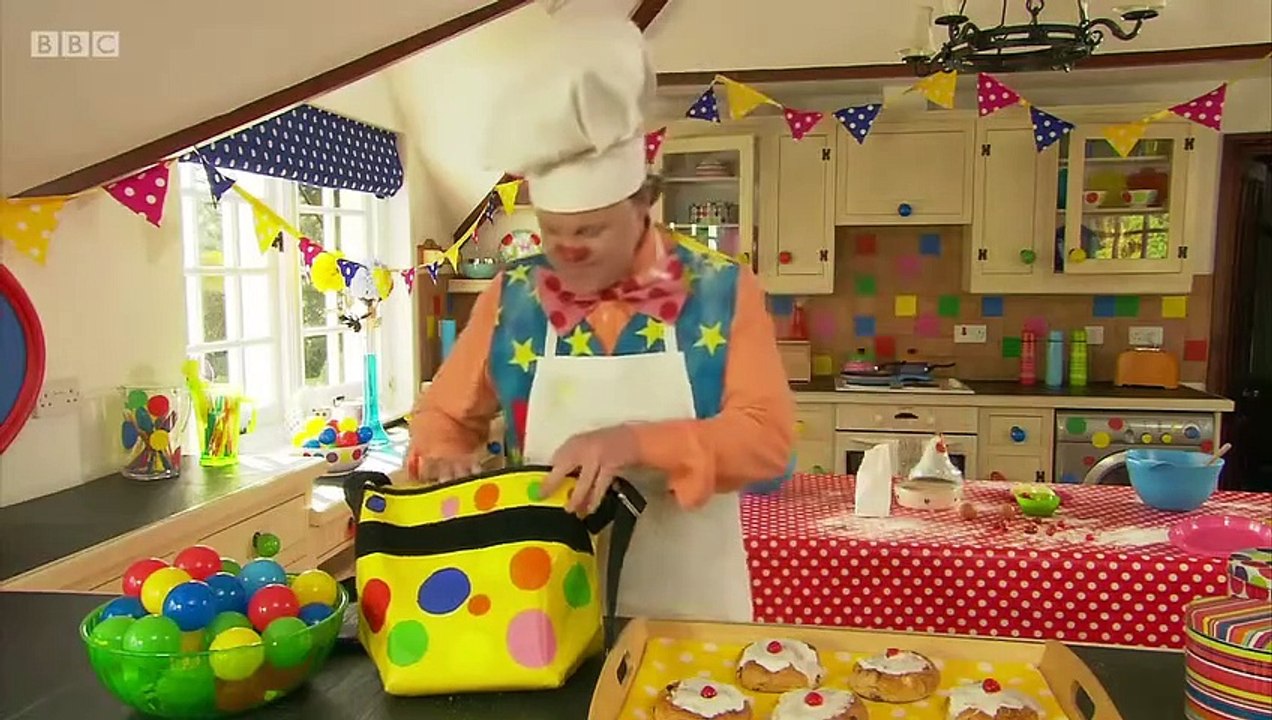 Cbeebies Something Special Out And About Baby Animals 7x22...mp4 ...