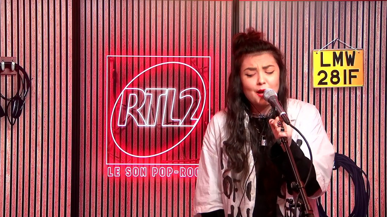 LIVE - Hoshi interprète "Tu vas me quitter encore longtemps ?" dans #LeDriveRTL2 (17/10/24 ...