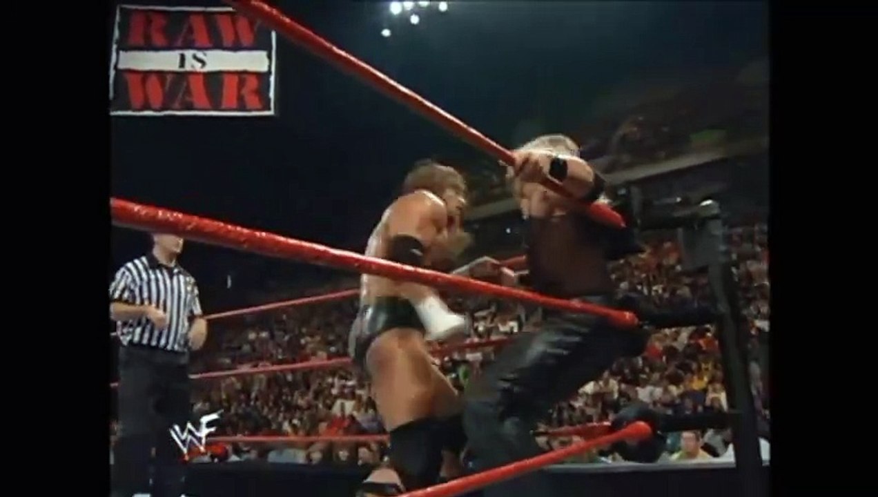 Triple H vs Test WWF Title Match (2⧸2) - RAW IS WAR 8⧸11⧸99 - video ...