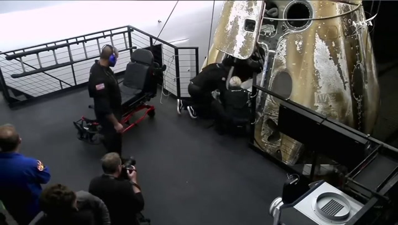 SpaceX Crew-8 Exits Dragon Capsule With Assistance After Splashdown ...