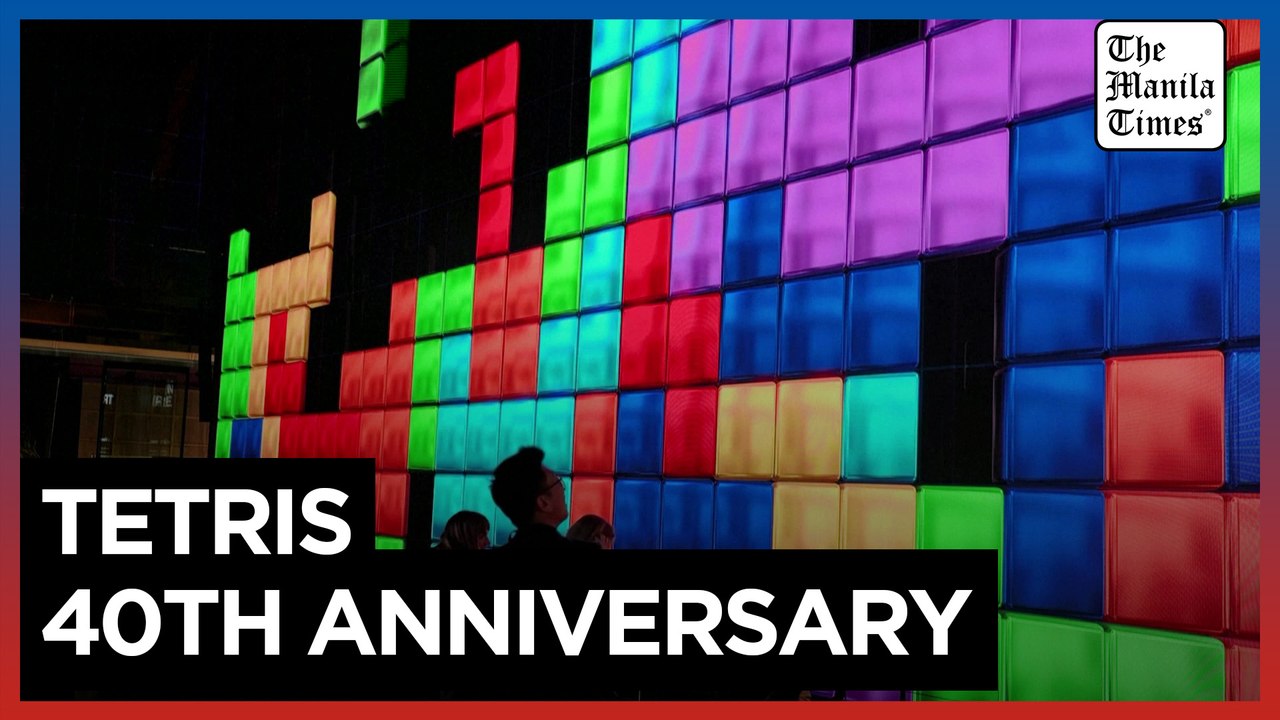 Londoners 'shape up' with giant Tetris game for 40th anniversary ...
