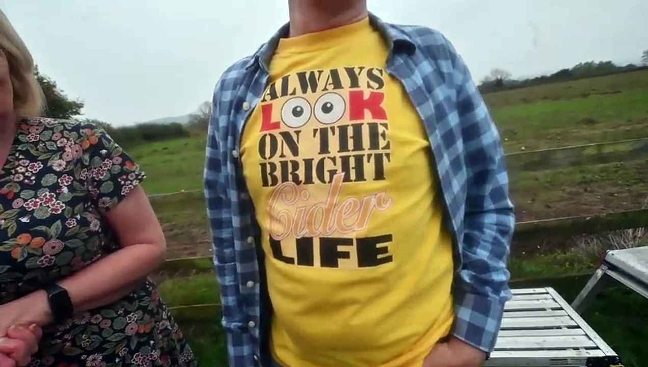 The humble apple celebrated at Ryton event. - video Dailymotion