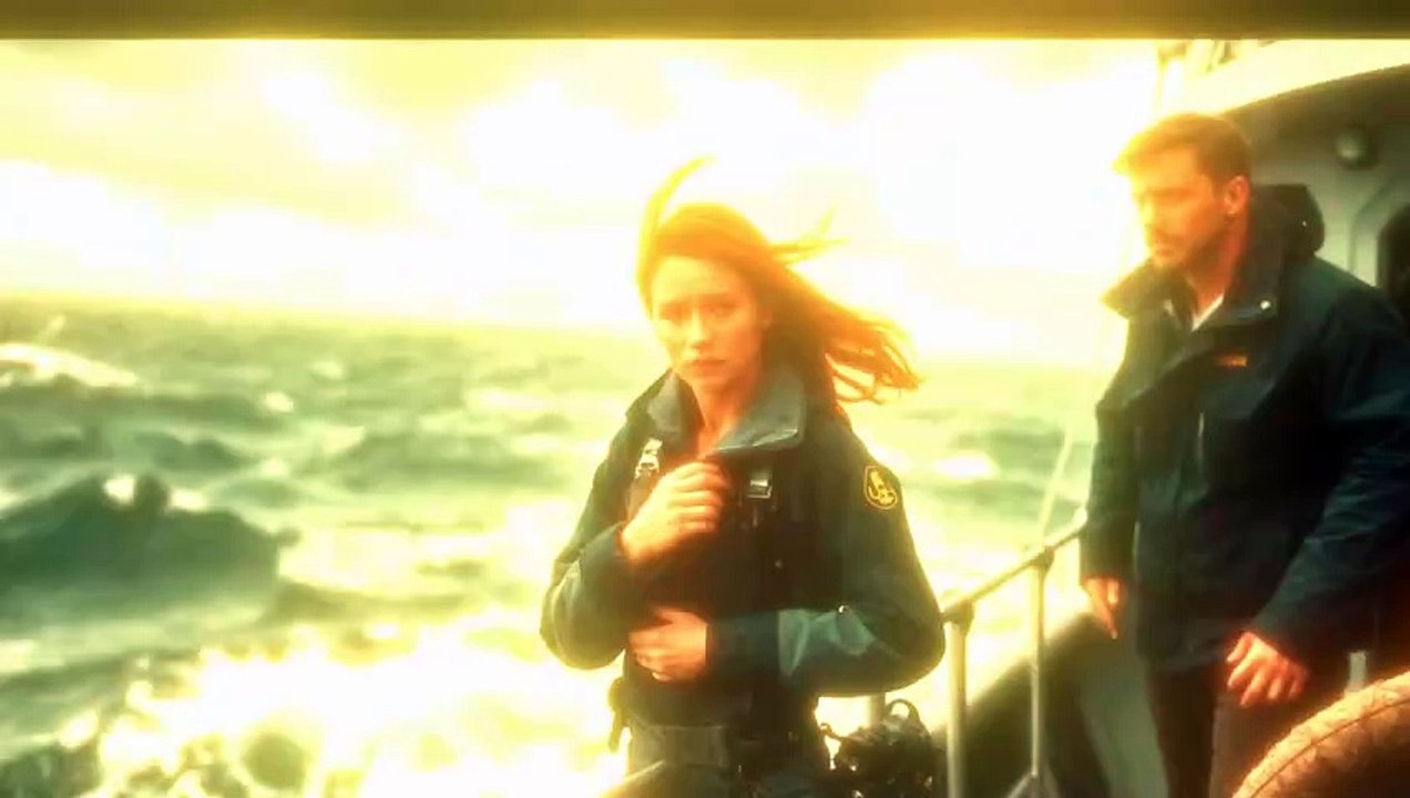 Sea Fever 2019 a Sci-Fi Horror Movie like The Thing or Alien - video ...